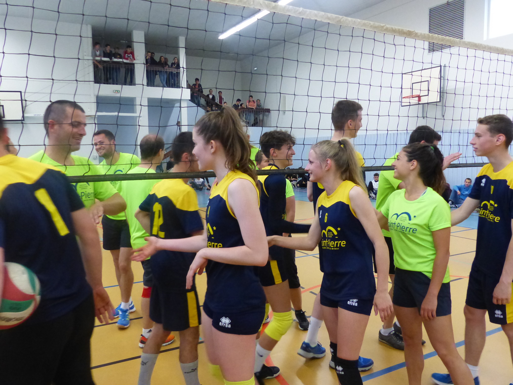 Match de volley professeurs-élèves